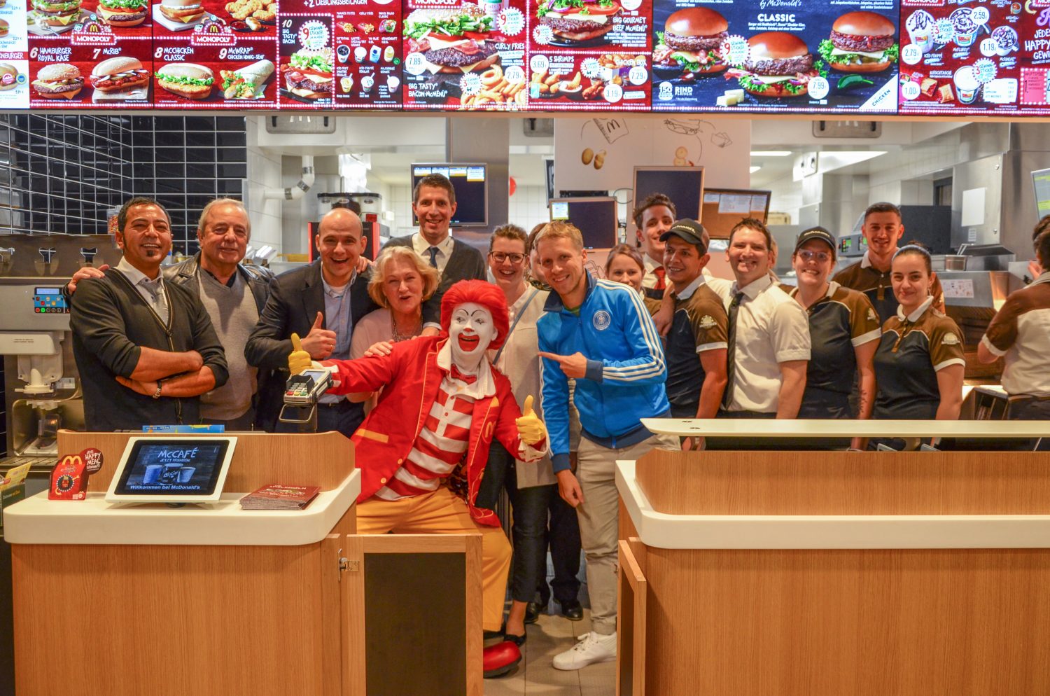 Erstes „Restaurant der Zukunft“ in Hannover McDonald’s Ehmann feiert ...